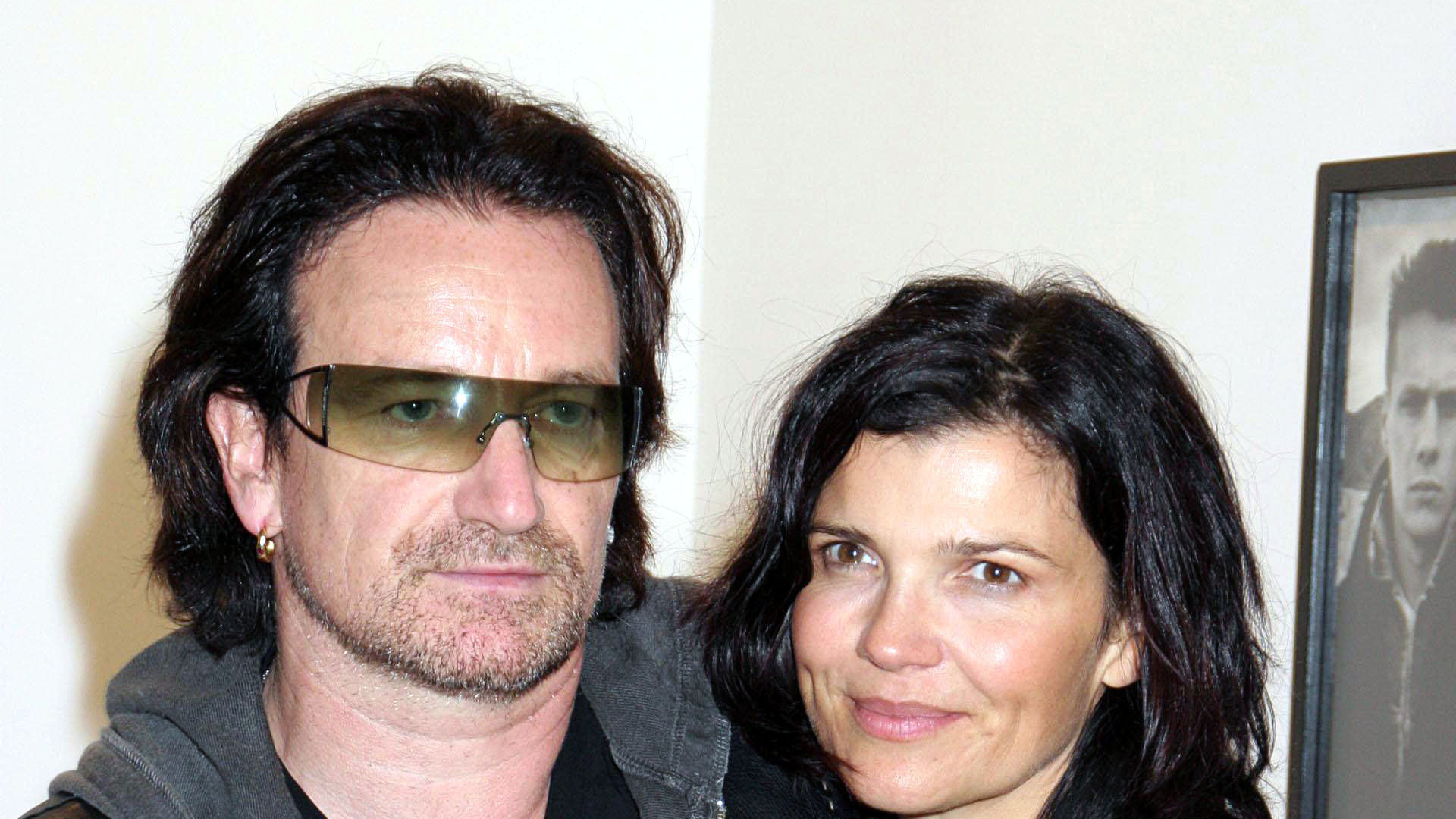 Bono Biography at emaze Presentation